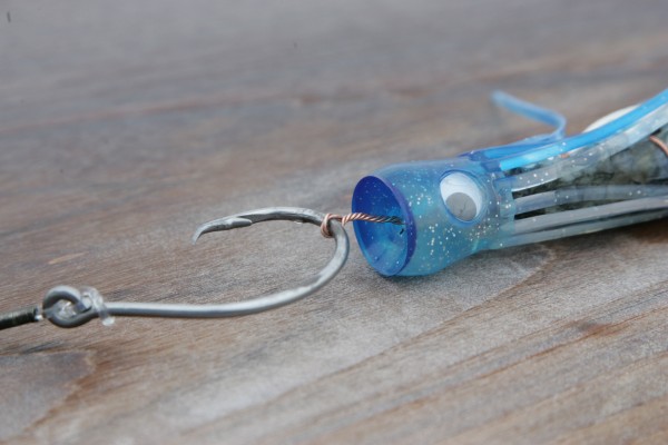 How To Rig A Ballyhoo Pitch - InTheBite